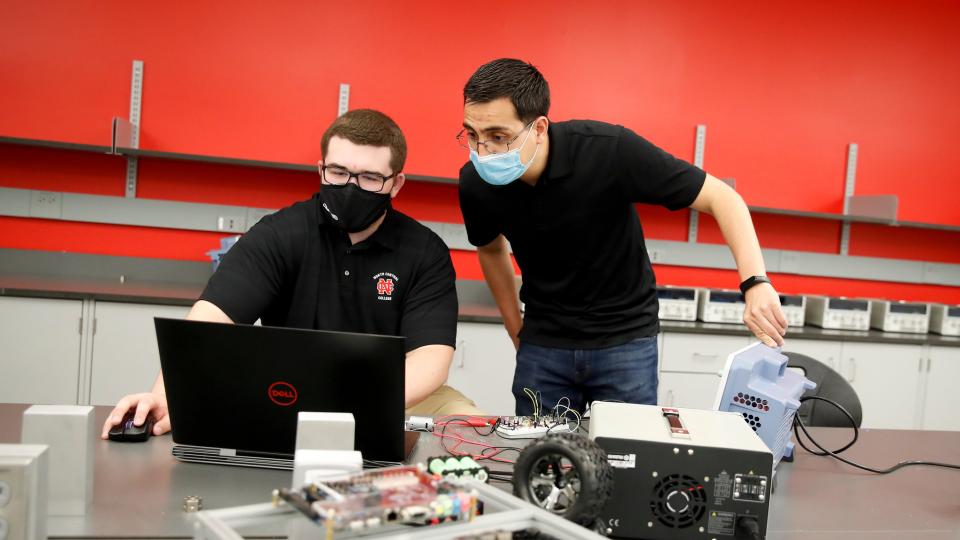 Robotic car project keeps North Central engineering students working at ...
